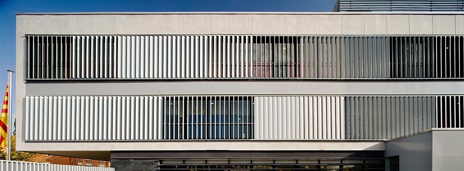 Tamiluz | Adjustable brise soleil and airfoil sunshades with aluminium ...